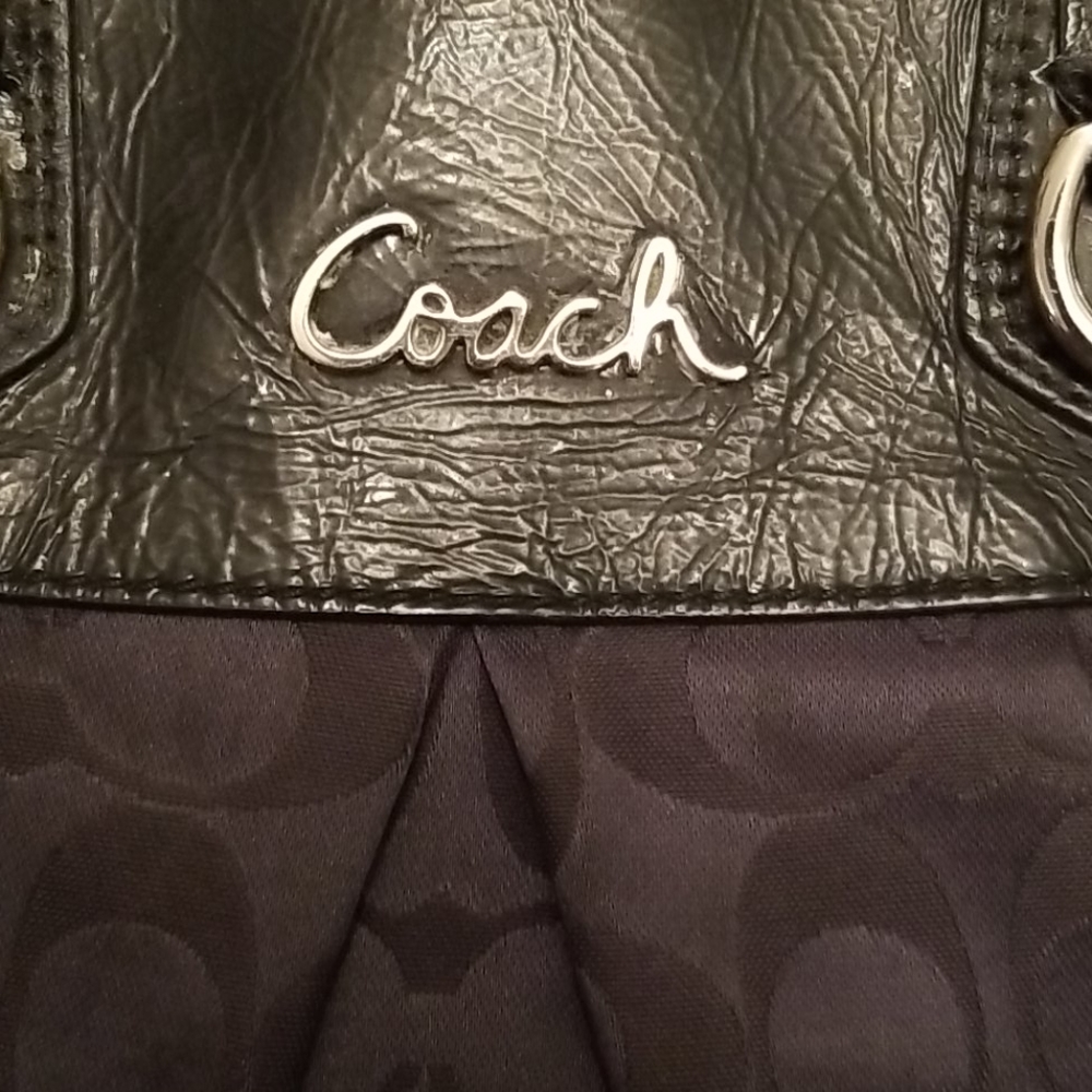 Coach Signature Fabric & Leather Large Purse! - Gem